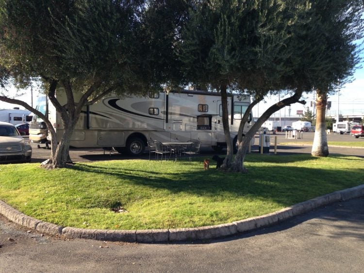 9 AMAZING Las Vegas RV Parks to Visit For Casino Camping Galore