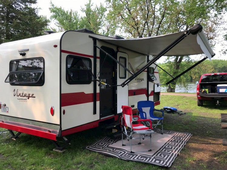 Bring Back Retro Camping With These 8 "Vintage" Campers